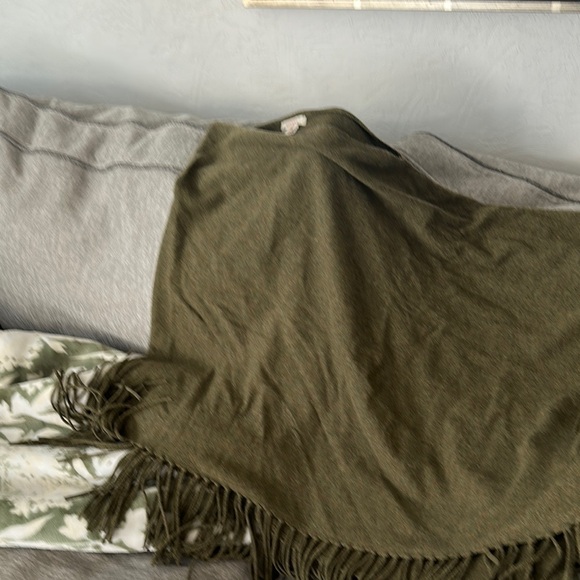 Sundance | Accessories | Sundance Olive Green Fringe Wrap | Poshmark